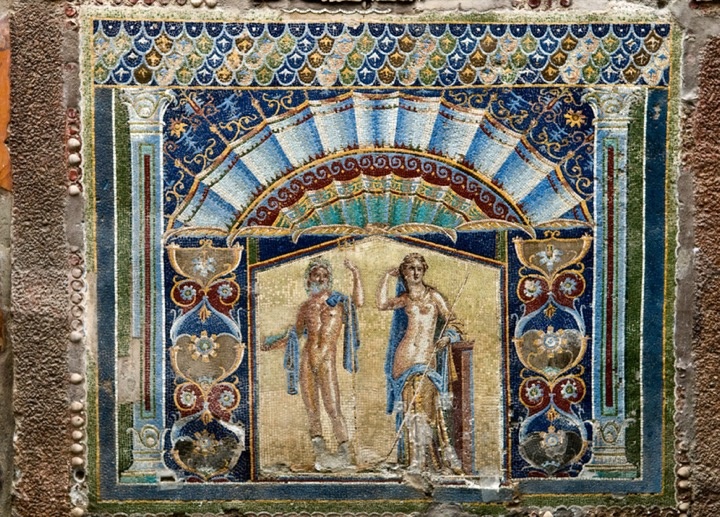 Transfer from Naples with 2-hour Private Tour in Herculaneum and ...